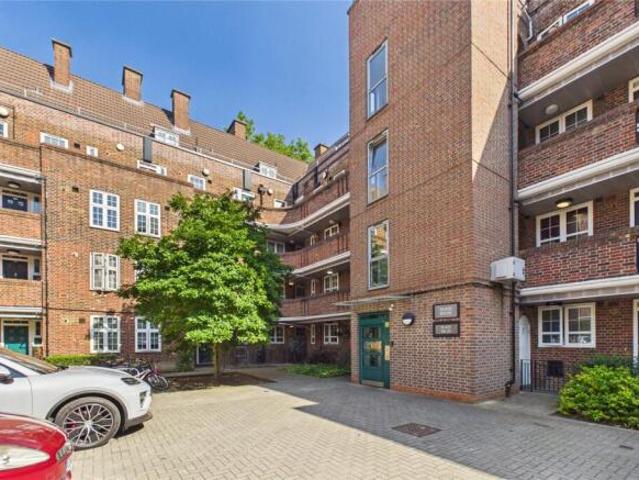 2 bedroom apartment for rent in Tilson Gardens, London, SW2