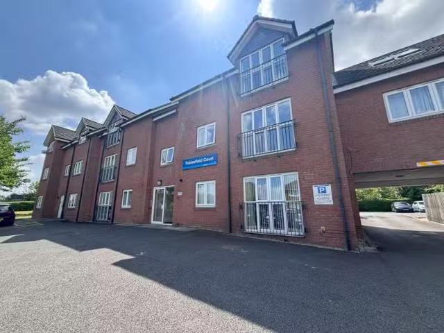 2 bedroom apartment for rent in Tobiasfield Court, Flaxley Ro.