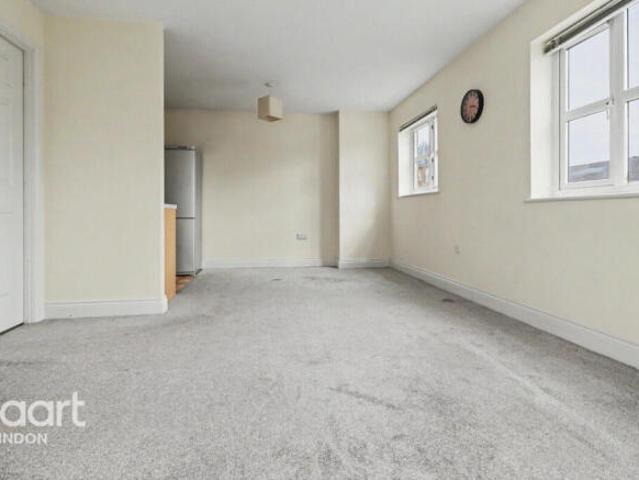 2 bedroom apartment for rent in Torun Way, Swindon, SN25