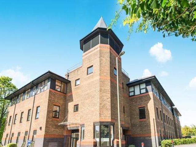 2 bedroom apartment for rent in Town Centre RG21