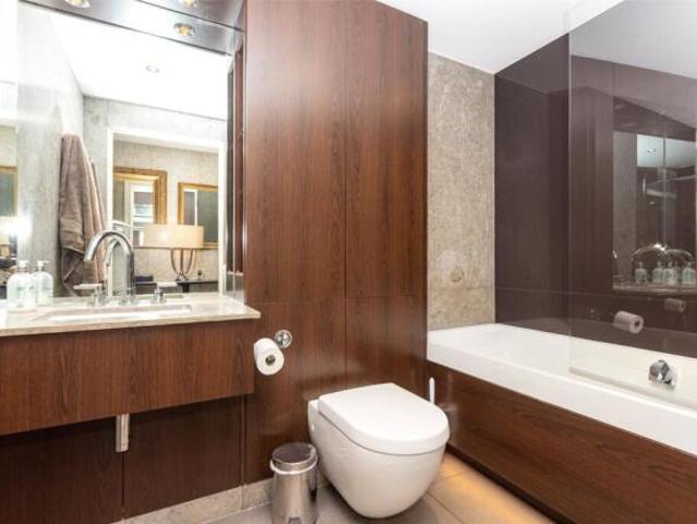 2 bedroom apartment for rent in Townmead Road, London, SW6
