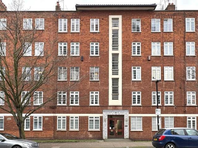 2 bedroom apartment for rent in Townshend Road, London, NW8