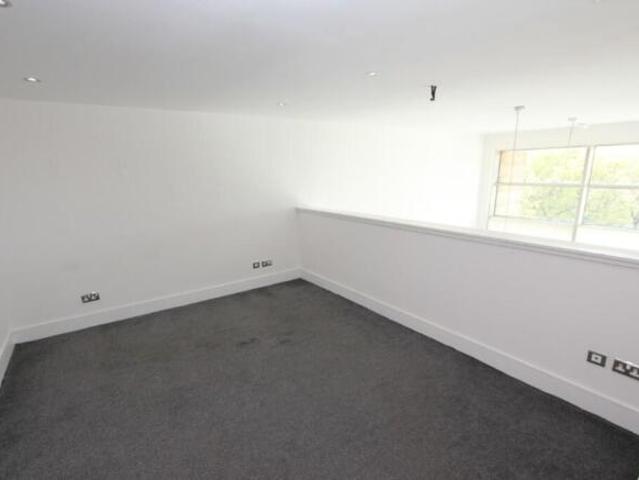 2 bedroom apartment for rent in TRADESTON/KINNING PARK Carnoustie Street Unfurnished, G5