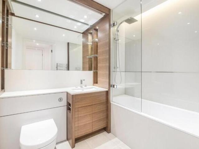 2 bedroom apartment for rent in Trafalgar House, Battersea Reach, SW18