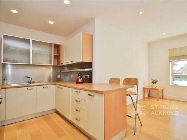 2 bedroom apartment for rent in Trinity Gate, Epsom Road, Guildford, GU1
