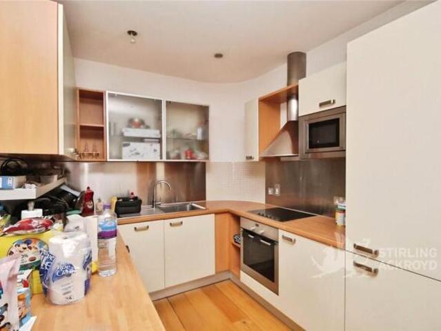 2 bedroom apartment for rent in Trinity Gate, Epsom Road, Guildford, Surrey, GU1
