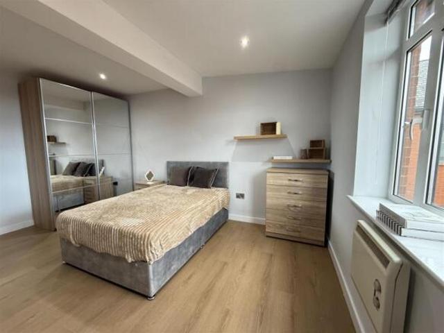 2 bedroom apartment for rent in Trinity Wharf, High Street, Hull, HU1