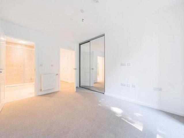 2 bedroom apartment for rent in Truman Way Dartford DA1