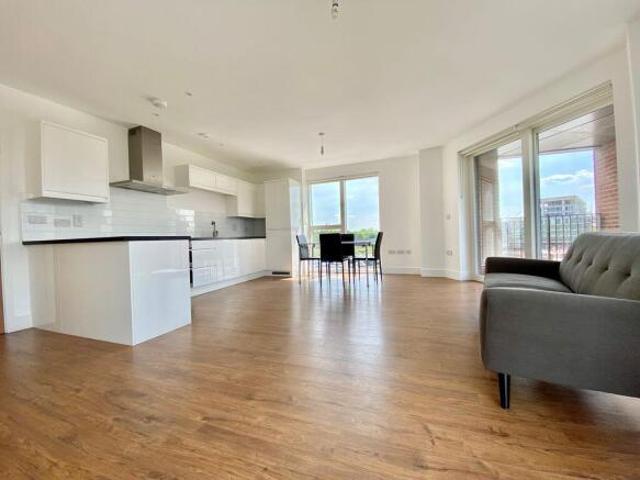 2 bedroom apartment for rent in Uncinia House, Lismore Boulevard, NW9 4DH, NW9