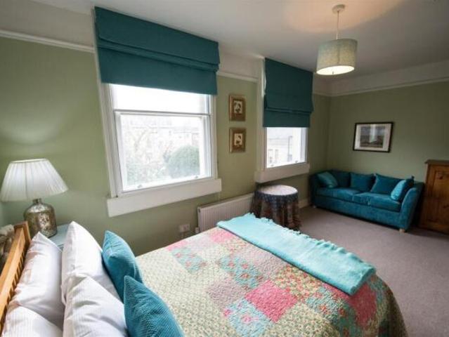 2 bedroom apartment for rent in Upper East Hayes, Walcot, BA1