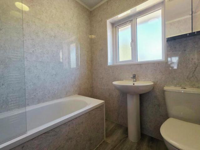 2 bedroom apartment for rent in Upper Elmers End Road, Beckenham, BR3