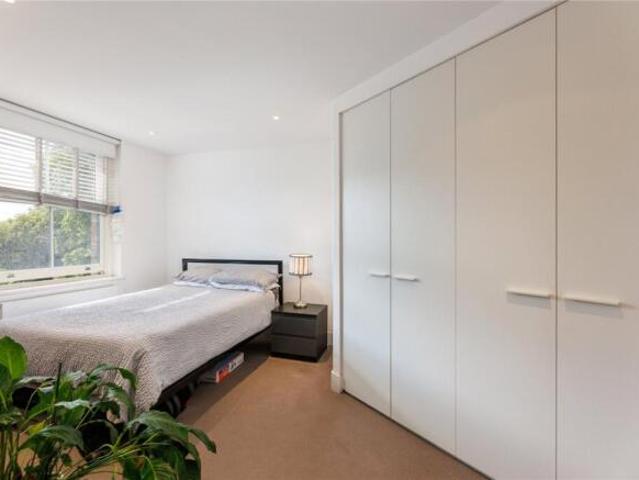 2 bedroom apartment for rent in Upper Richmond Road, London, SW15
