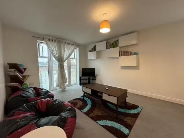 2 bedroom apartment for rent in Ushers Court, Trowbridge, Wilt.