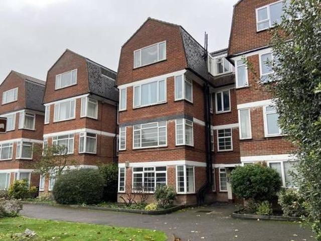 2 bedroom apartment for rent in Vale Road BOURNEMOUTH BH1