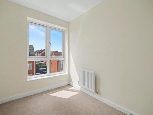2 bedroom apartment for rent in Valley Road, Coventry, CV2 3JE, CV2