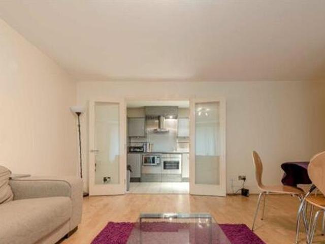 2 Bedroom Apartment For Rent In Vauxhall, London