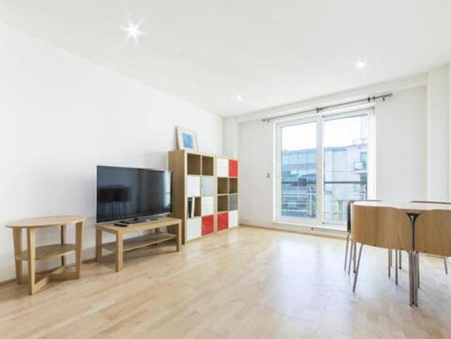 2 Bedroom Apartment For Rent In Vauxhall, London