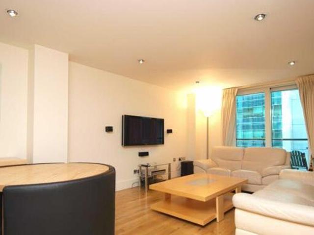2 Bedroom Apartment For Rent In Vauxhall, London