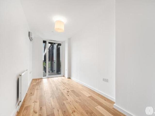 2 bedroom apartment for rent in Velocity Building, London E15