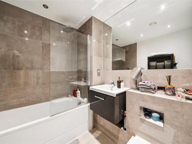 2 bedroom apartment for rent in Verdant House, Levett Square, Richmond, TW9