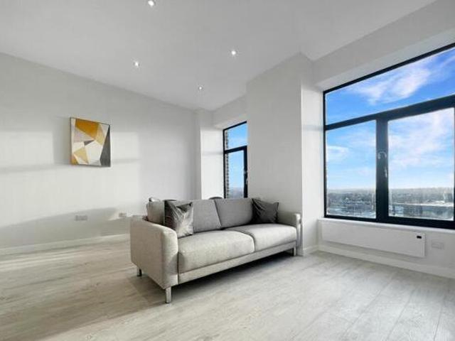 2 Bedroom Apartment For Rent In Victoria Riverside, Leeds City Centre