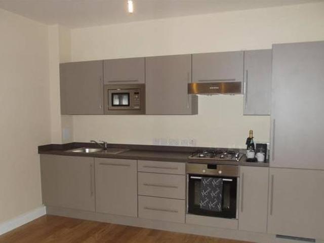 2 bedroom apartment for rent in Victoria Street Altrincham WA14