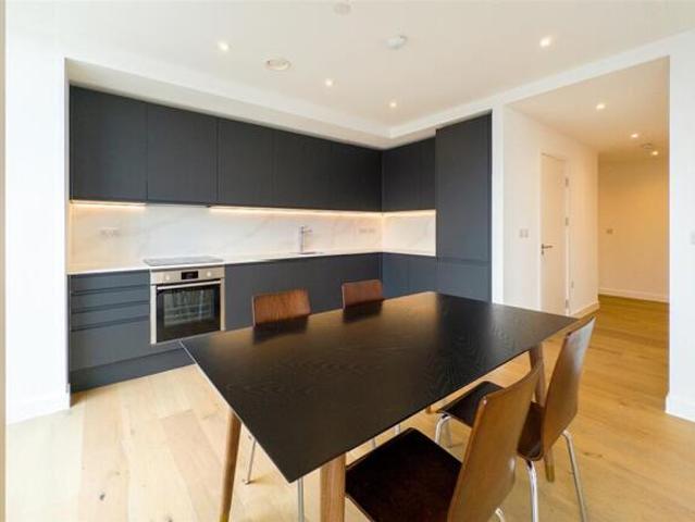 2 bedroom apartment for rent in Viadux, M1