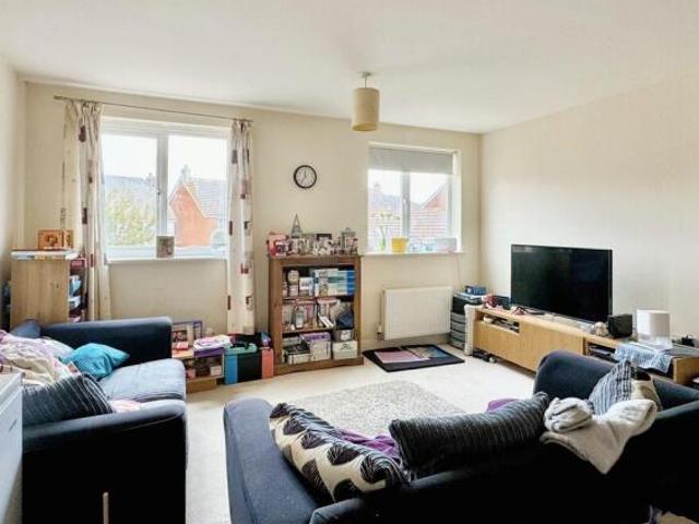 2 bedroom apartment for rent in Violet Way, Park Farm, Ashford, TN23