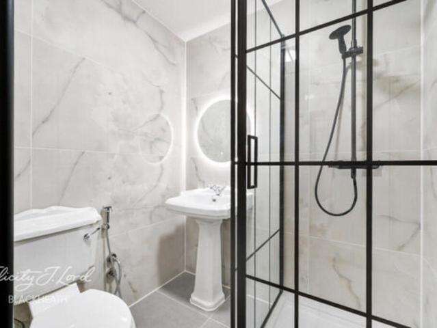 2 bedroom apartment for rent in Village Square, Woolwich, SE18