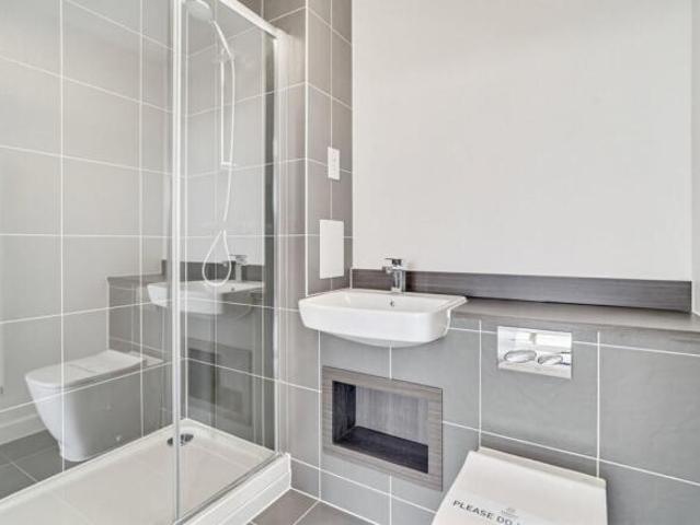 2 bedroom apartment for rent in Vista Heights, Ilderton Road, London, SE15