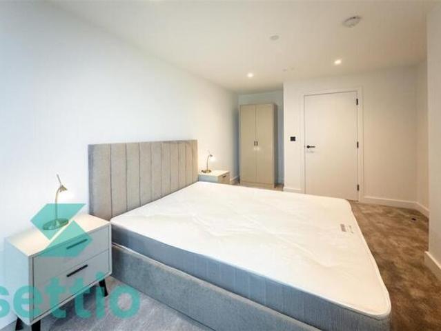 2 bedroom apartment for rent in Vista River Tower, M3