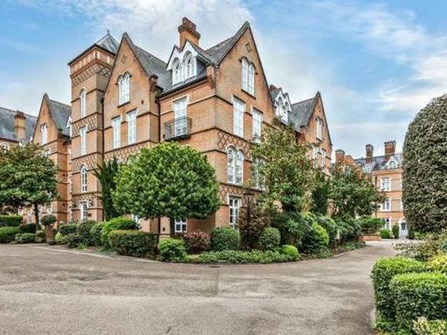 2 bedroom apartment for rent in Virginia Park Virginia Water Surrey GU25 4ST GU25