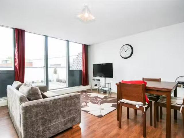 2 bedroom apartment for rent in Voyager, 51 Sherborne Street.