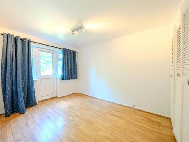 2 bedroom apartment for rent in Wycliffe Drive, Leeds, West Yorkshire, LS17