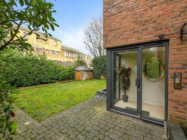 2 bedroom apartment for rent in Wynter Street, Battersea, London, SW11