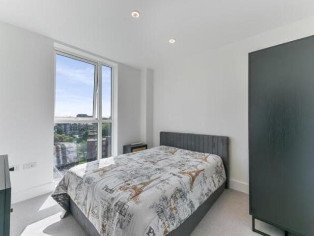 2 bedroom apartment for rent in Wyvil Road, Vauxhall, London, SW8