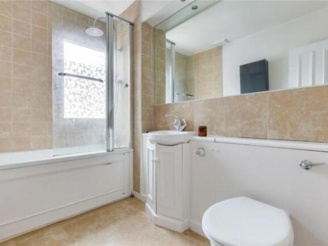 2 bedroom apartment for rent in Wandsworth Bridge Road, London, SW6
