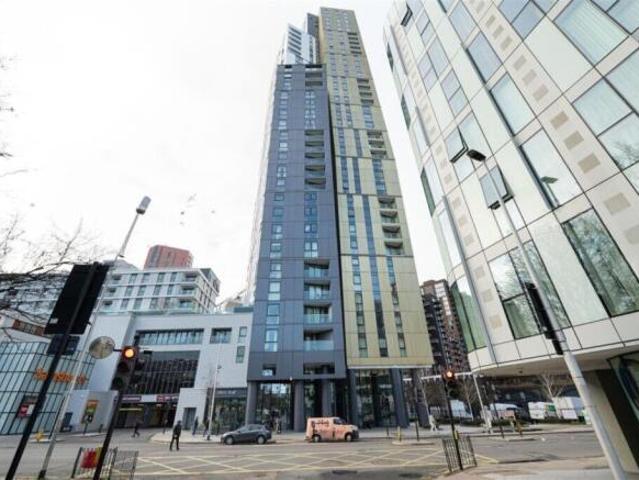 2 bedroom apartment for rent in Wandsworth Road, London, SW8