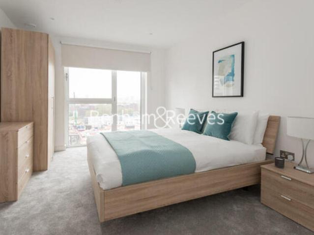 2 bedroom apartment for rent in Wandsworth Road, Nine Elms Point, SW8