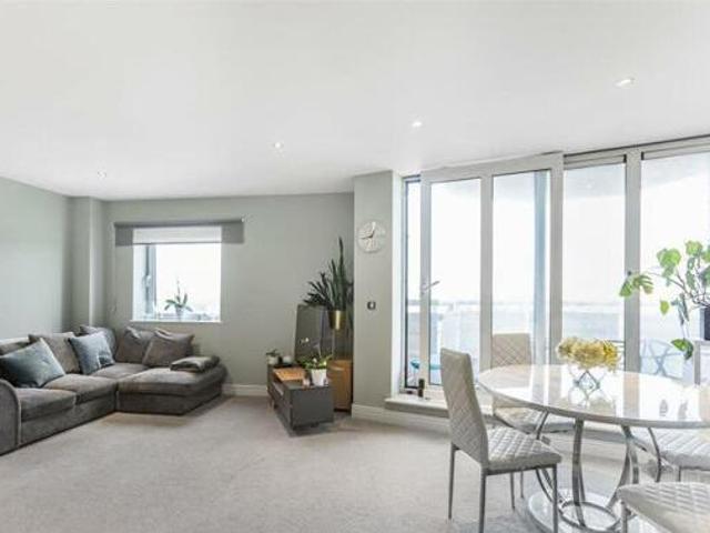 2 Bedroom Apartment For Rent In Wards Wharf Approach, London
