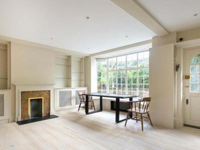 2 Bedroom Apartment For Rent In Warwick Gardens, London