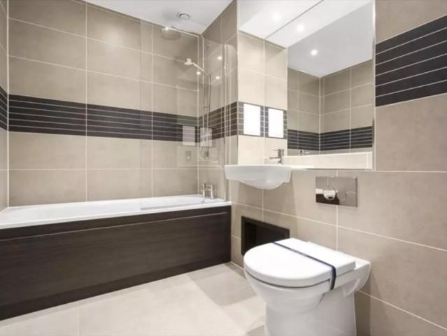 2 bedroom apartment for rent in Waterford Court, Turnberry Quay, E14