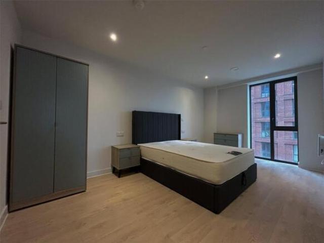 2 bedroom apartment for rent in Waterhouse Gardens, Dutton Street, Manchester, M3