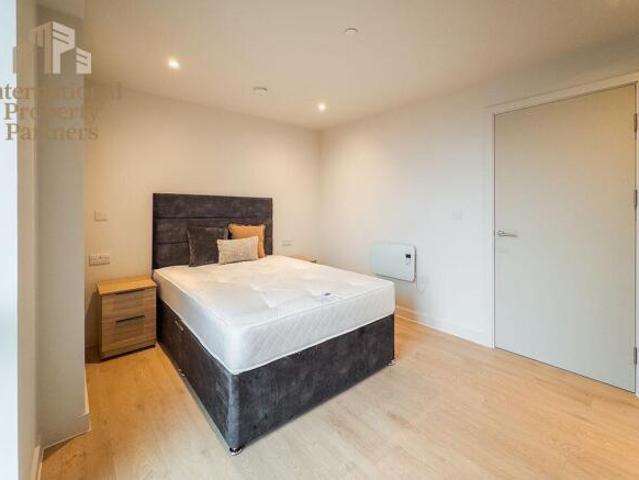 2 bedroom apartment for rent in Waterhouse Gardens, Dutton Street, Manchester, M3