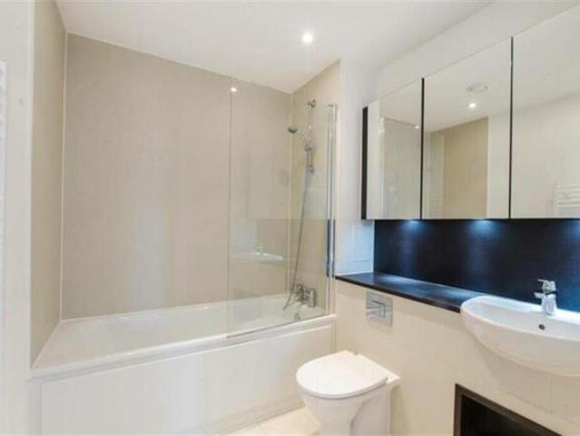2 bedroom apartment for rent in Waterside Heights, Booth Road, London, E16