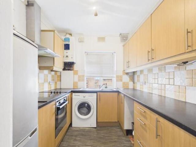 2 bedroom apartment for rent in Watford Way, London, NW7
