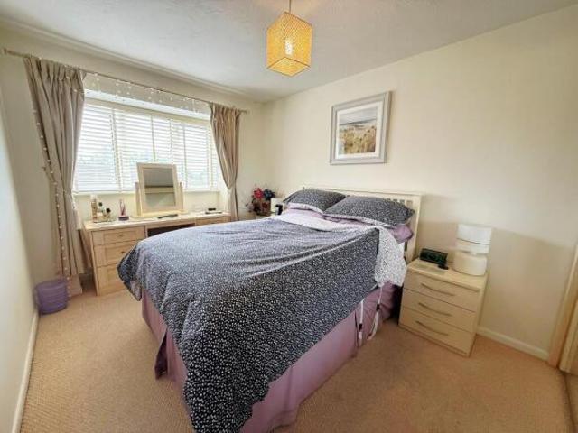 2 bedroom apartment for rent in Waverley Road, ENFIELD, EN2