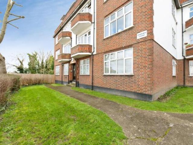 2 bedroom apartment for rent in Weihurst Court, Carshalton Road, SM1