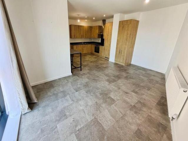 2 bedroom apartment for rent in Wella Road, RG22