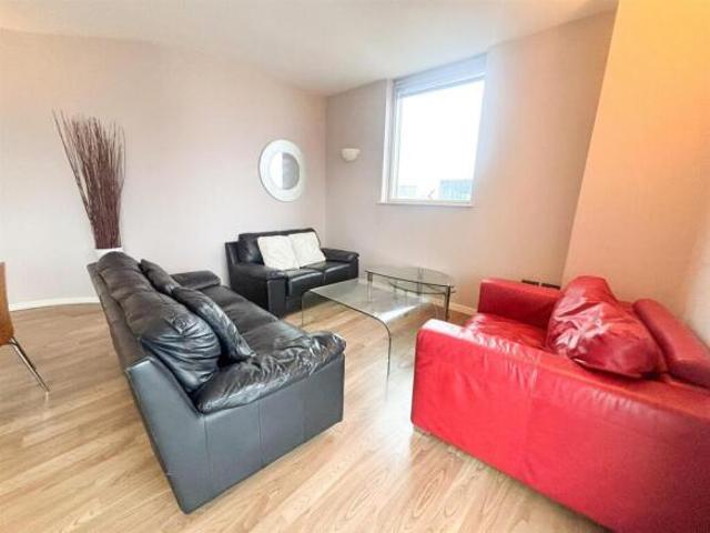 2 bedroom apartment for rent in Wellington Street, Leeds, LS1